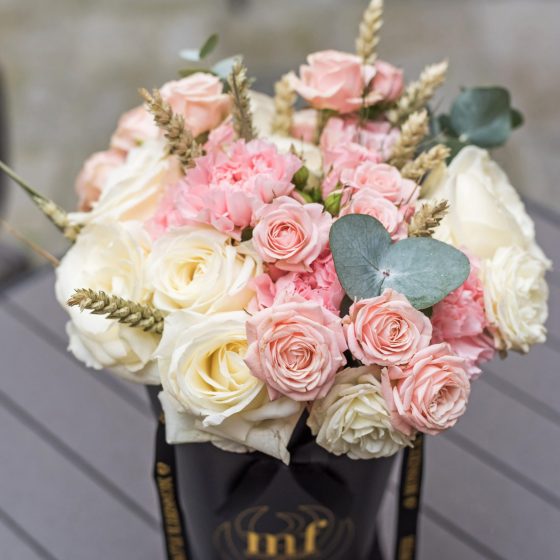 Panier roses rouge, bouquet de roses "Marthe Guillain" | Monsieur Flower