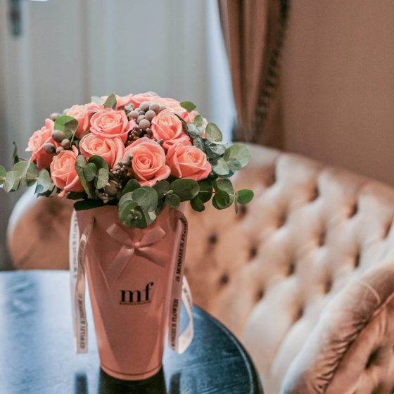 Panier roses rouge, bouquet de roses "Marthe Guillain" | Monsieur Flower