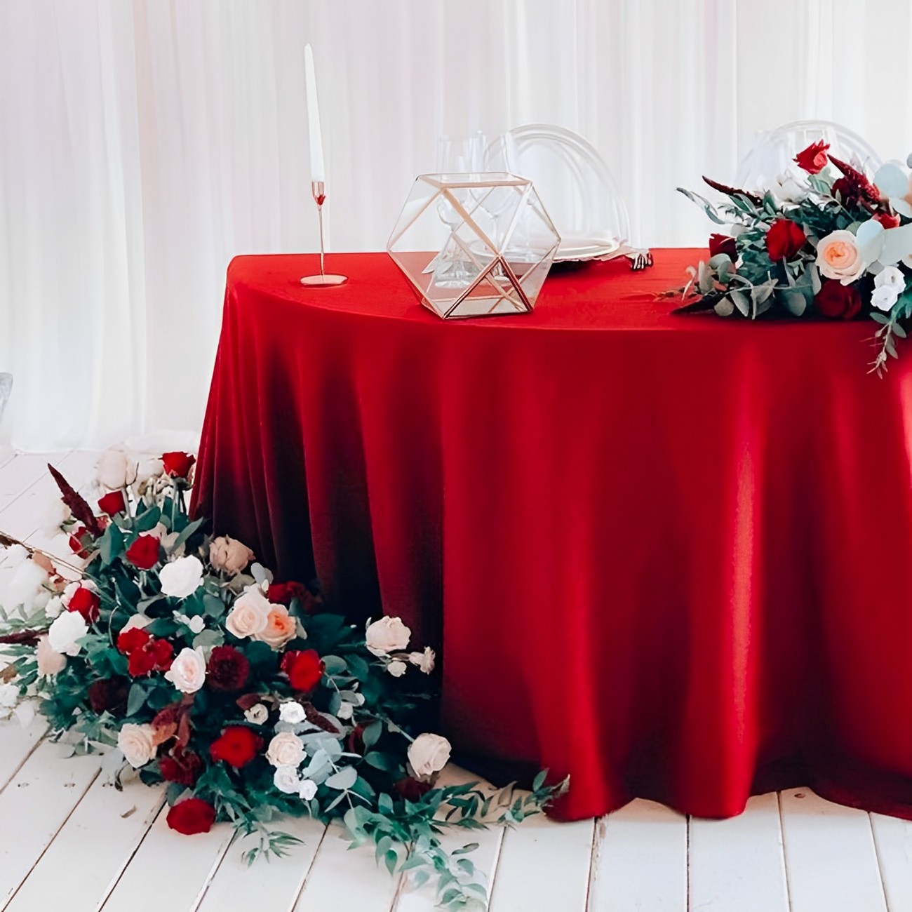 Chemin de table et allée centrale fleurie "Vintage Red" | Monsieur Flower